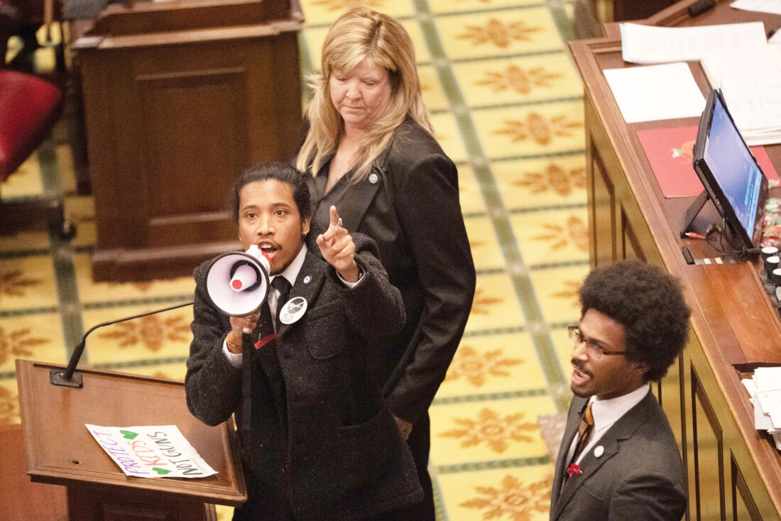 Tennessee GOP members move to oust three Democrats after gun protest ...